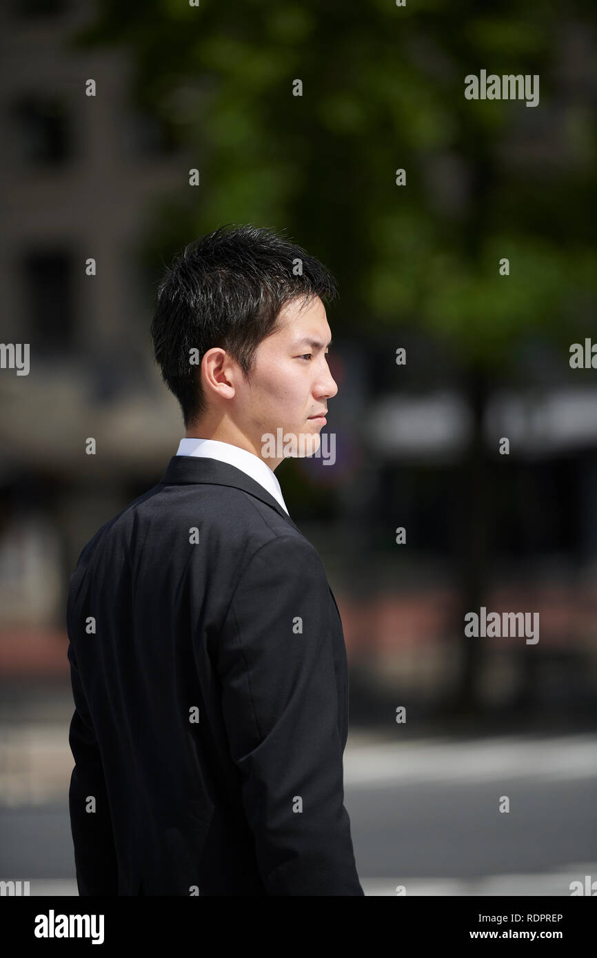 Young Japanese businessman Stock Photo - Alamy