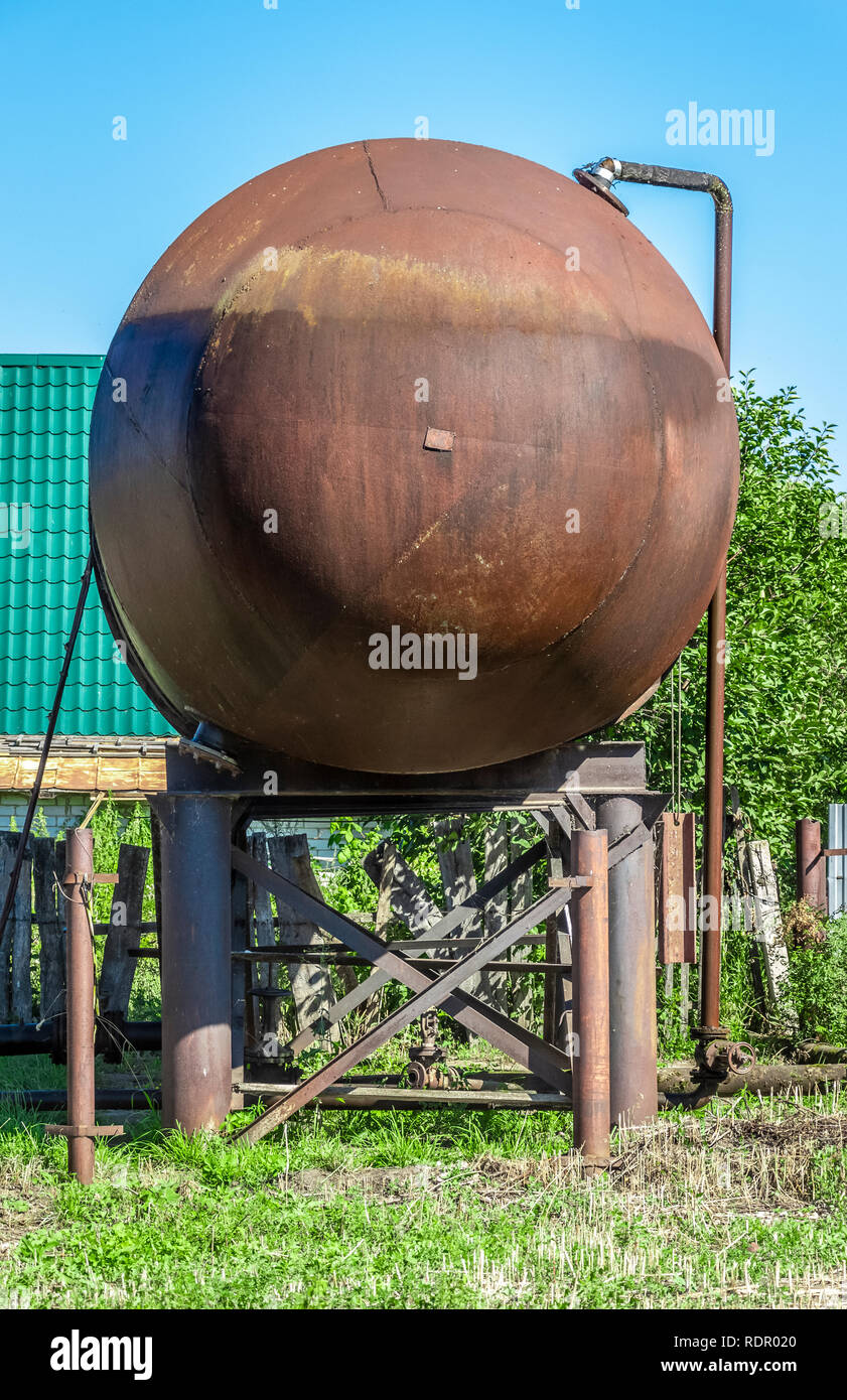 Metal Tower Rust Stock Photos & Metal Tower Rust Stock Images - Alamy