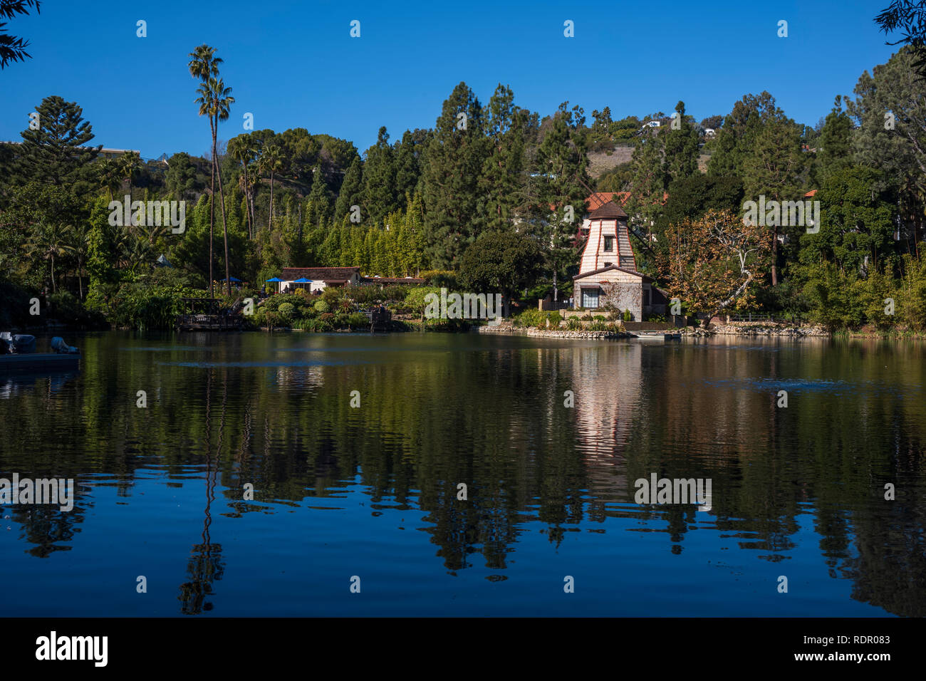 Self Realization Fellowship Lake Shrine Temple, Los Angeles, California ... Self Realization Fellowship Lake Shrine Temple, Los Angeles, California ...