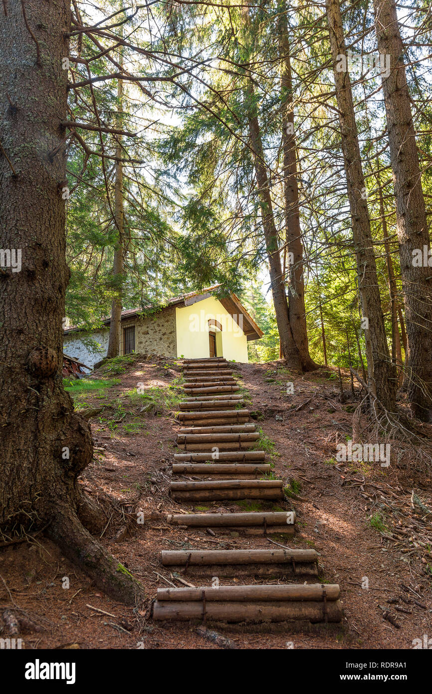 small mountain temple Stock Photo - Alamy