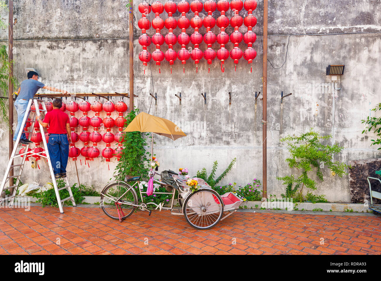 Sin cheng hi-res stock photography and images - Alamy