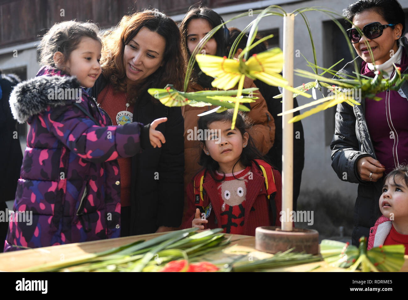 Foreign people hi-res stock photography and images - Alamy