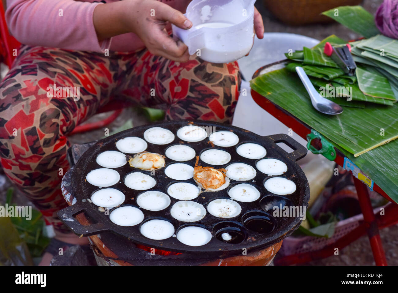 Khao nom hi-res stock photography and images - Alamy