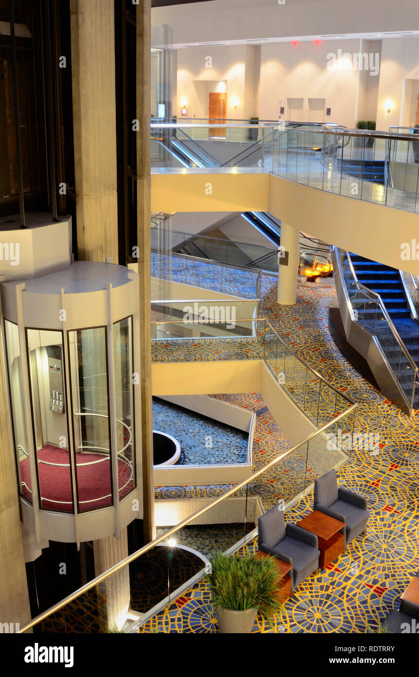 Lobby atrium glass elevator hi-res stock photography and images - Alamy
