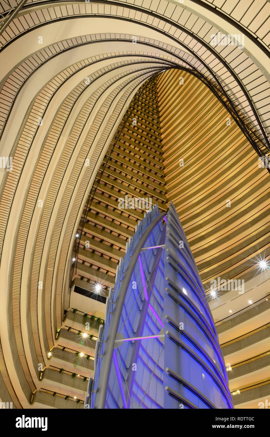 Lobby atrium glass elevator hi-res stock photography and images - Alamy