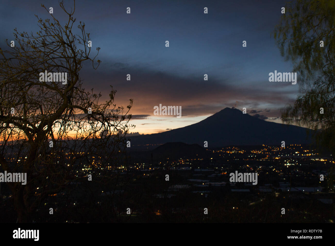 the popocatlepetl and the blue sky Stock Photo - Alamy