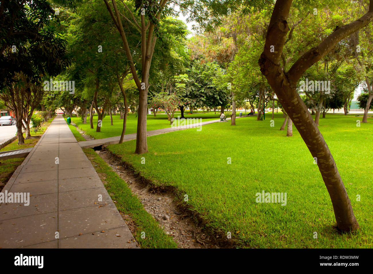Lima family park hi-res stock photography and images - Alamy