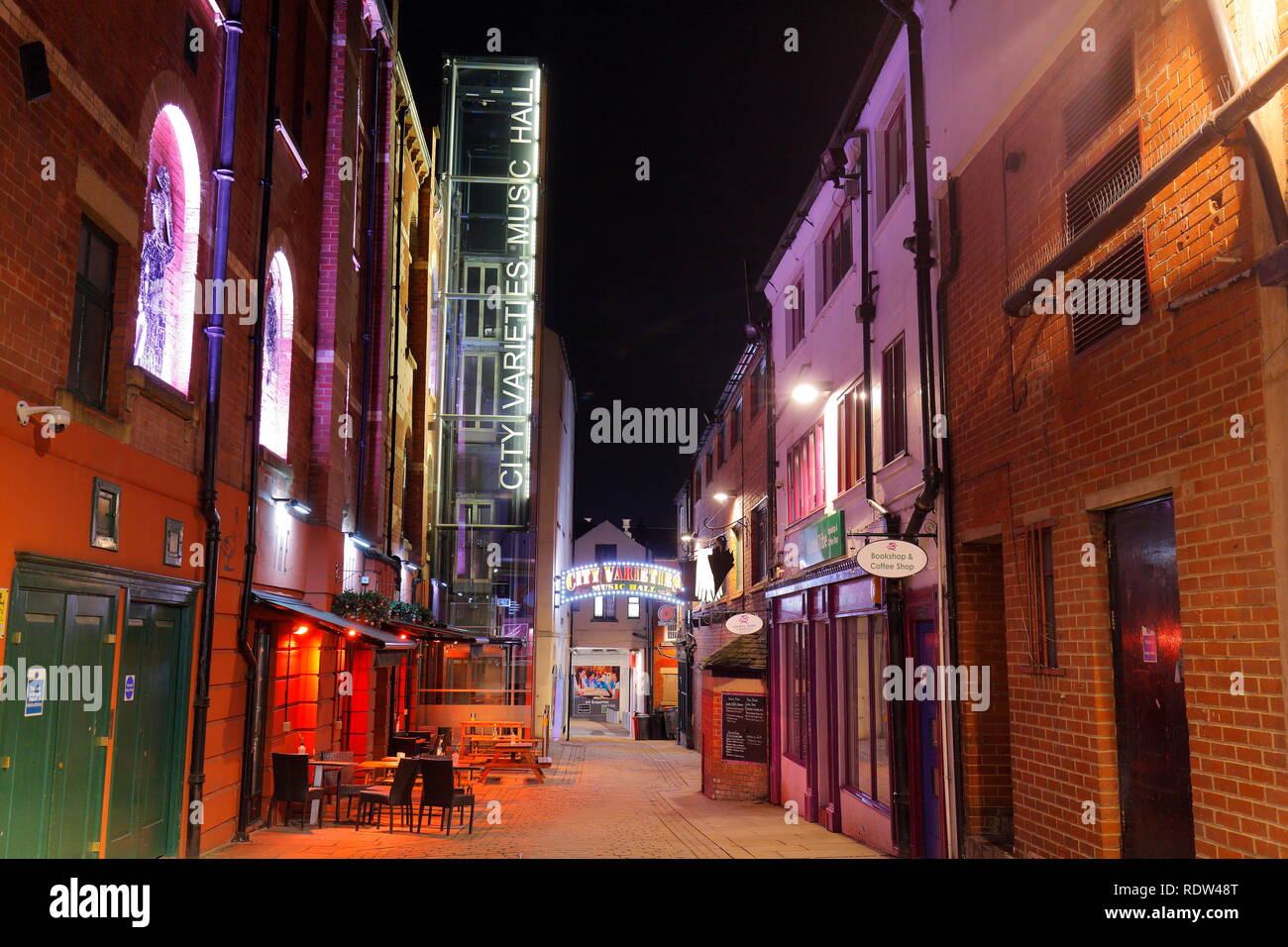 Swan street hi-res stock photography and images - Alamy