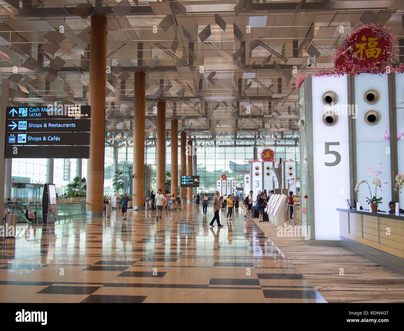 Terminal at Changi Airport in Singapore Stock Photo - Alamy