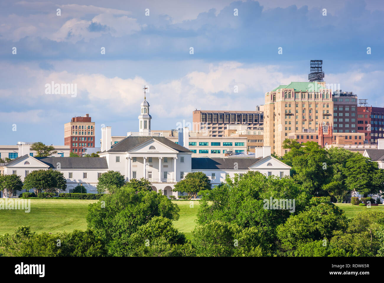 Richmond, Virginia, USA downtown cityscape and historic architecture ...