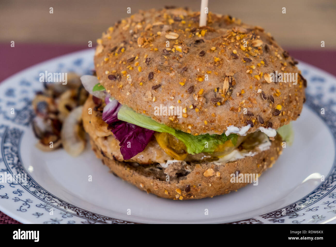 Whole grain burger hi-res stock photography and images - Alamy