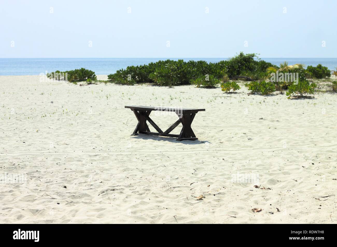 Isolated bench on a desert island (Ari Atoll, Maldives Stock Photo - Alamy