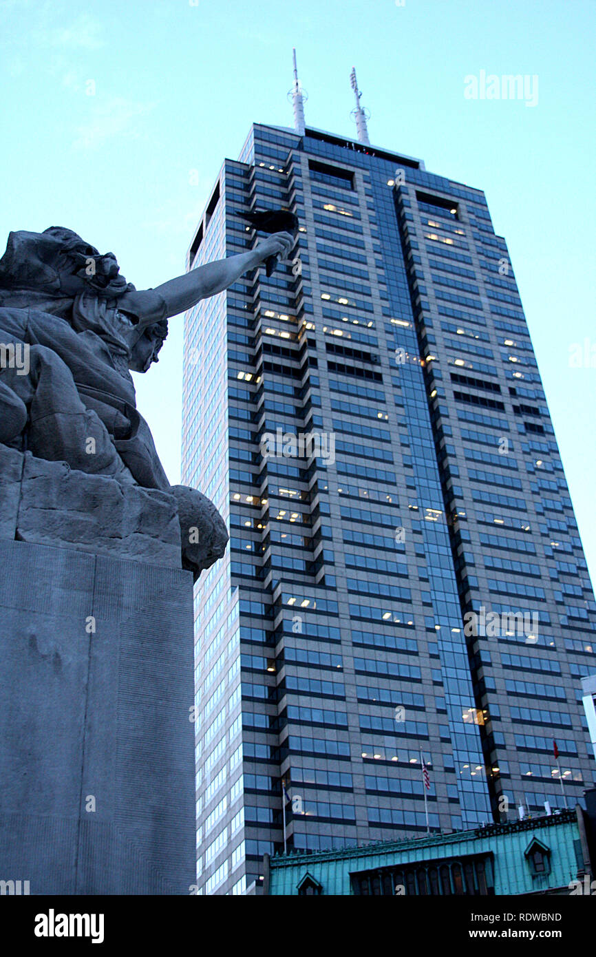 Salesforce tower hi-res stock photography and images - Alamy