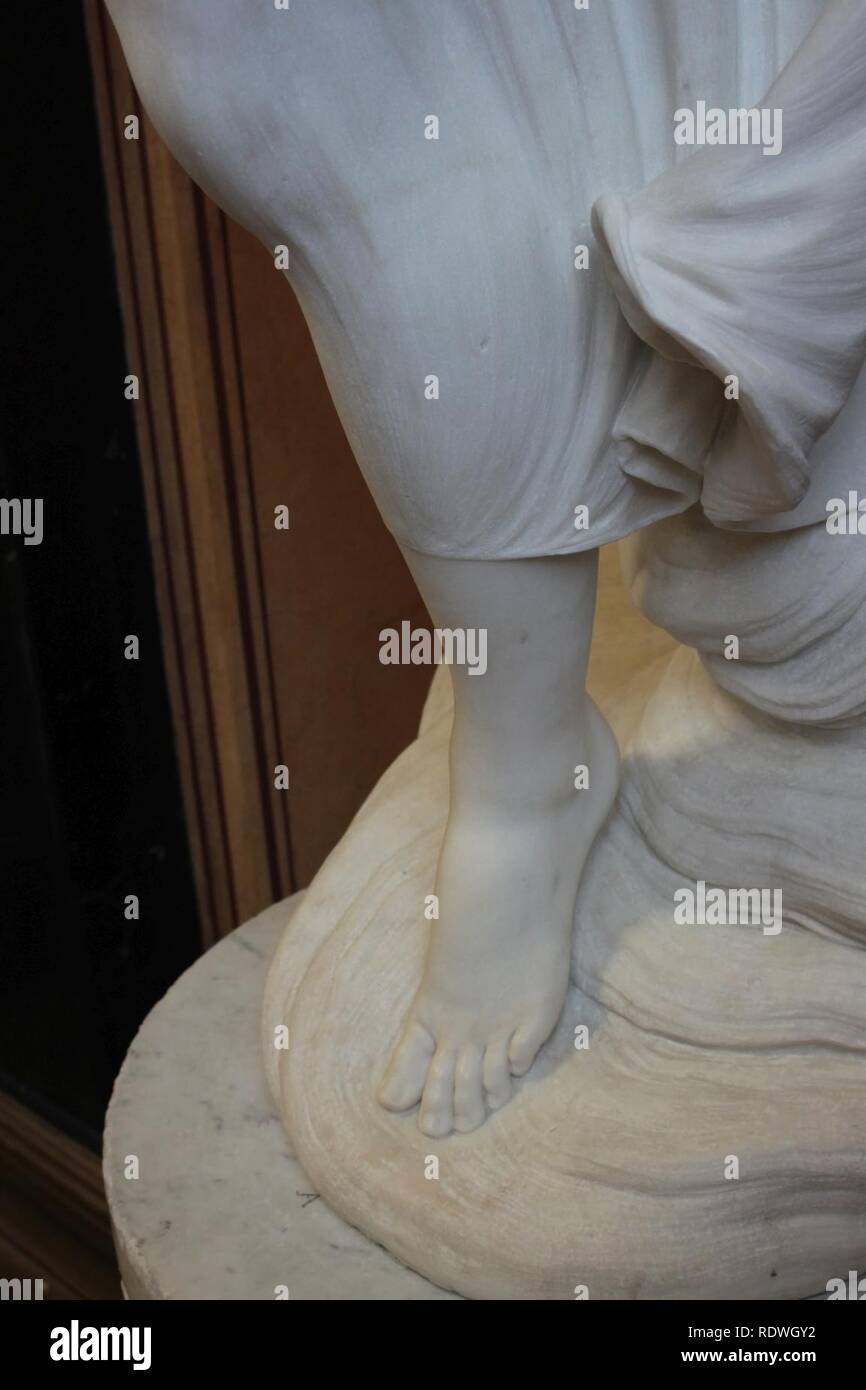 Hebe by antonio canova hi-res stock photography and images - Alamy