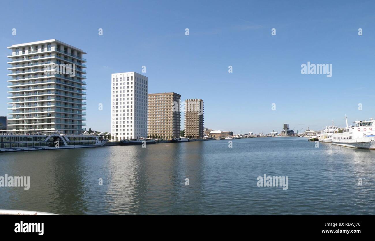 Antwerpen Kattendijkdok 2 Stock Photo - Alamy