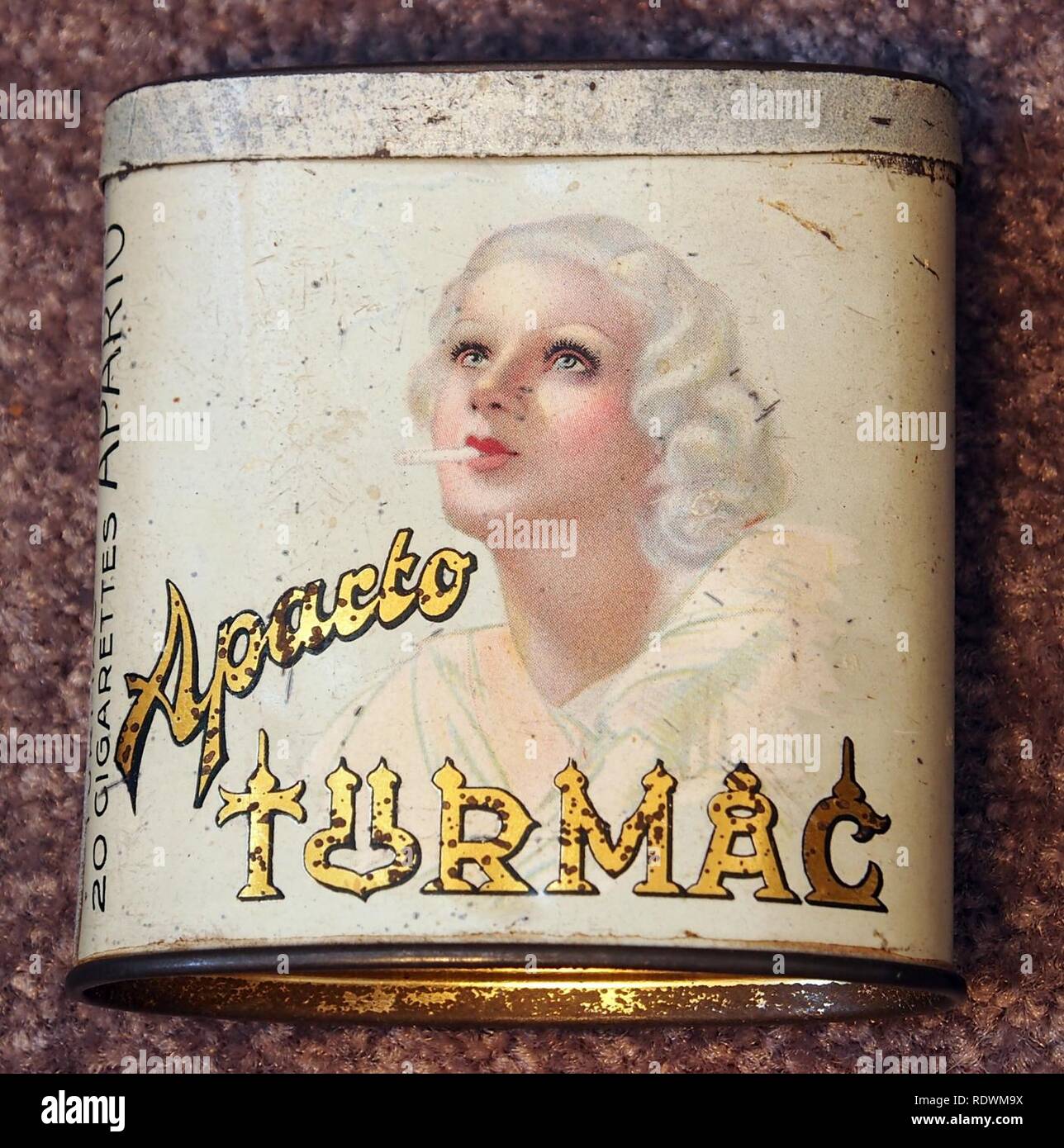 Aparto Turmac cigarettes tin, foto 4 Stock Photo - Alamy