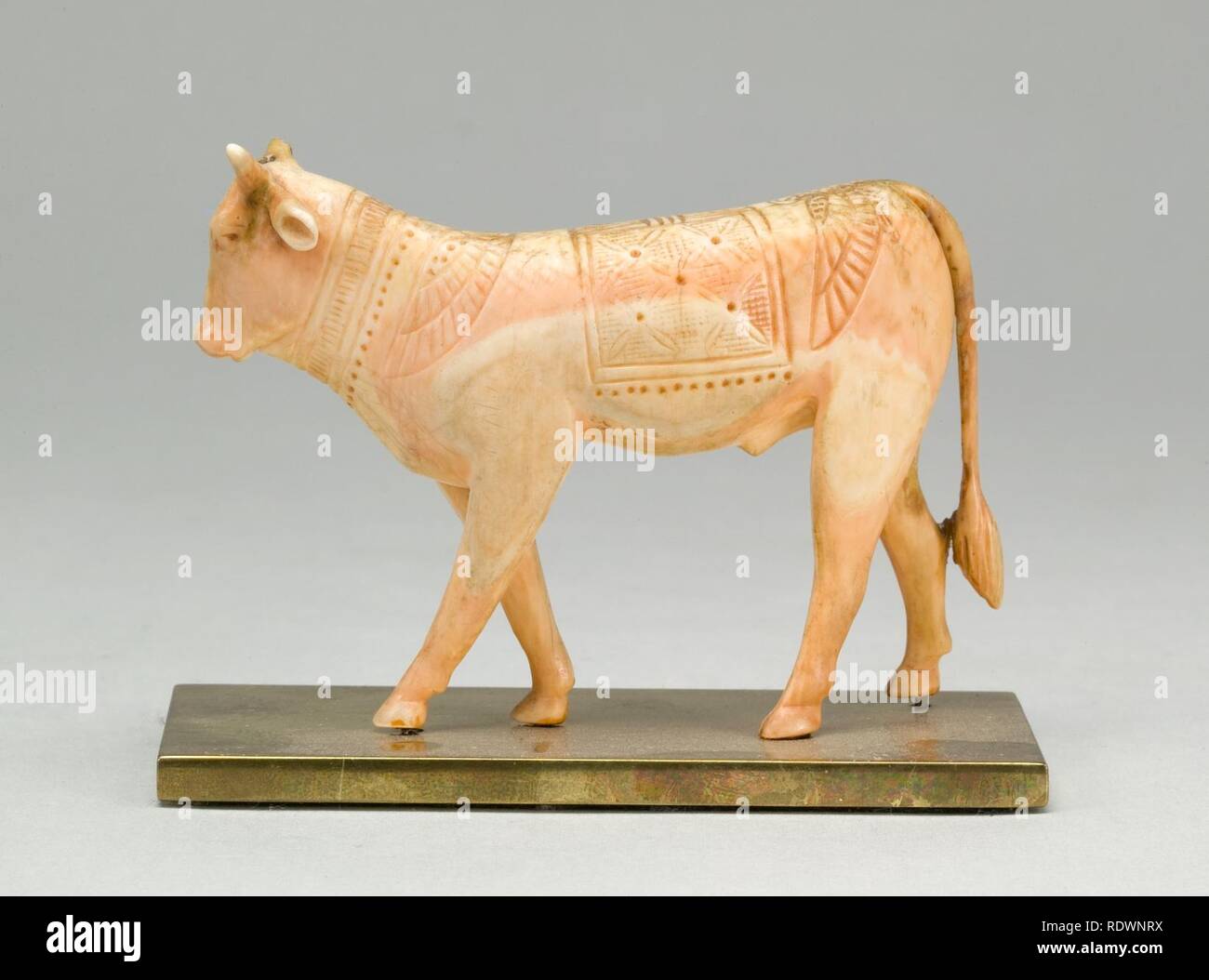 Apis bull hi-res stock photography and images - Alamy