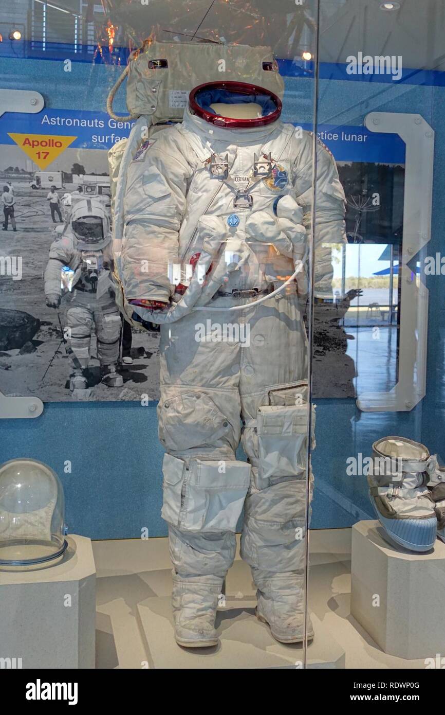 Apollo a7l spacesuit hi-res stock photography and images - Alamy Apollo a7l spacesuit hi-res stock photography and images - Alamy
