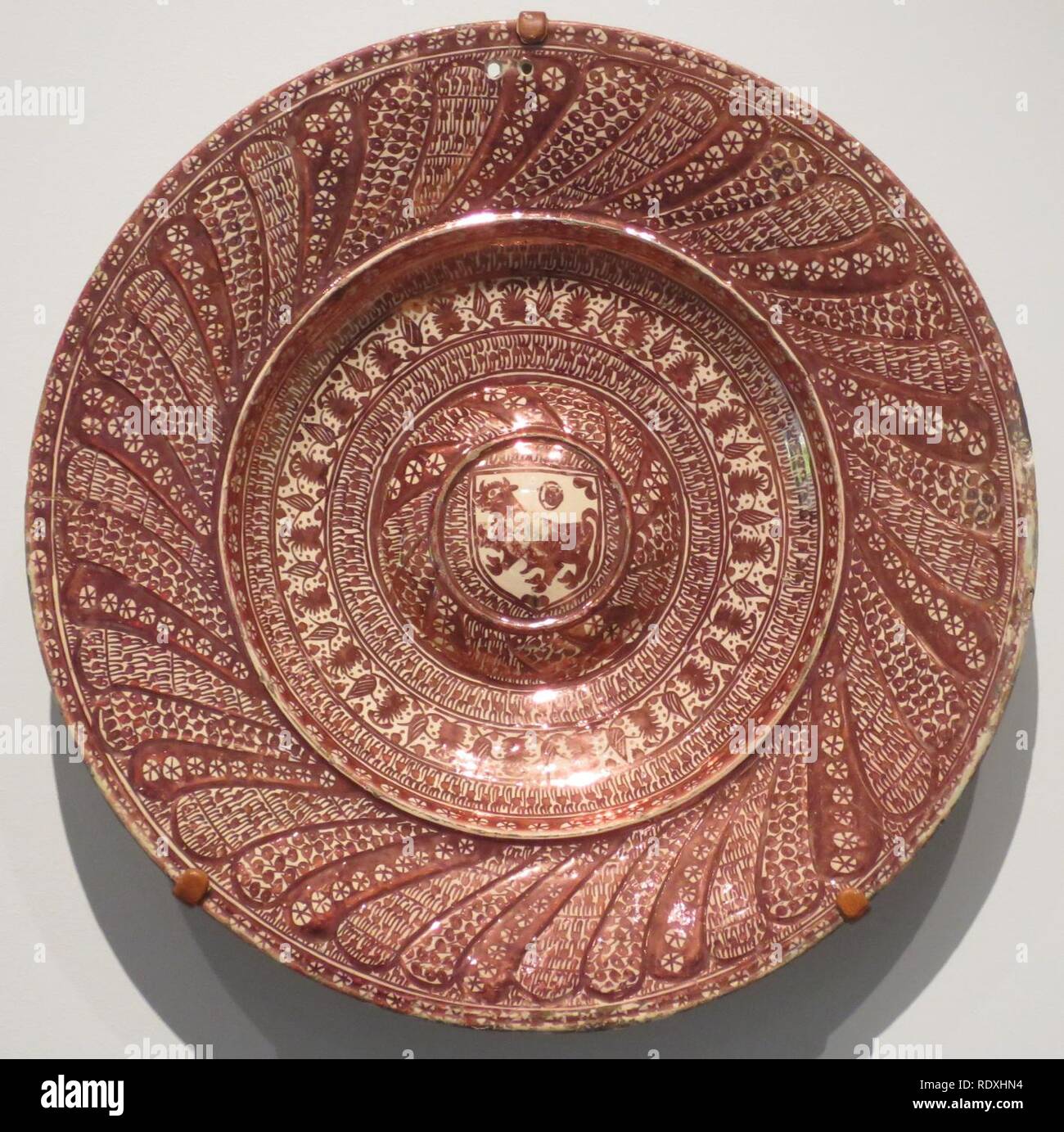 Lusterware hi-res stock photography and images - Alamy