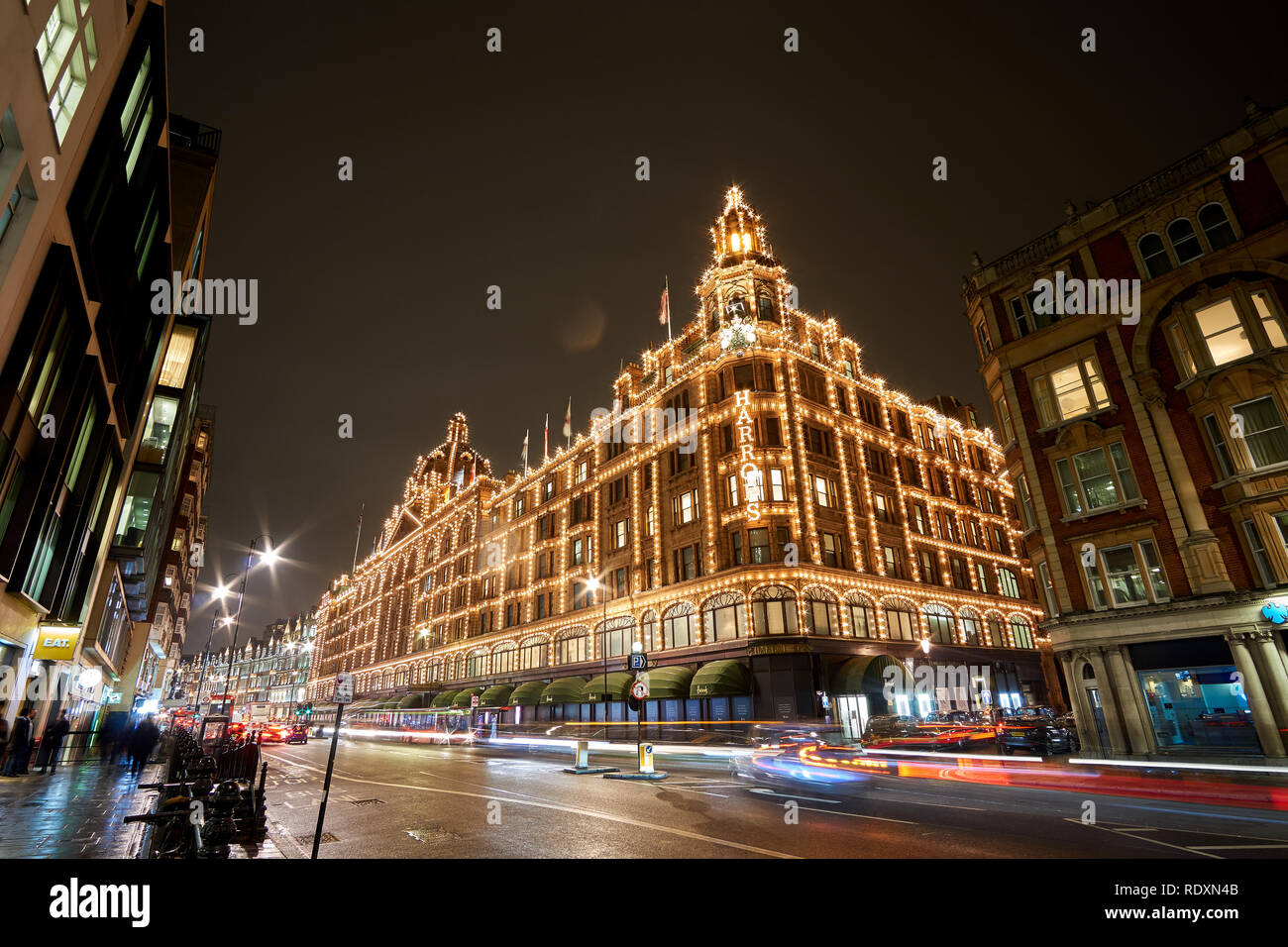 Outside harrods london england night hi-res stock photography and ...