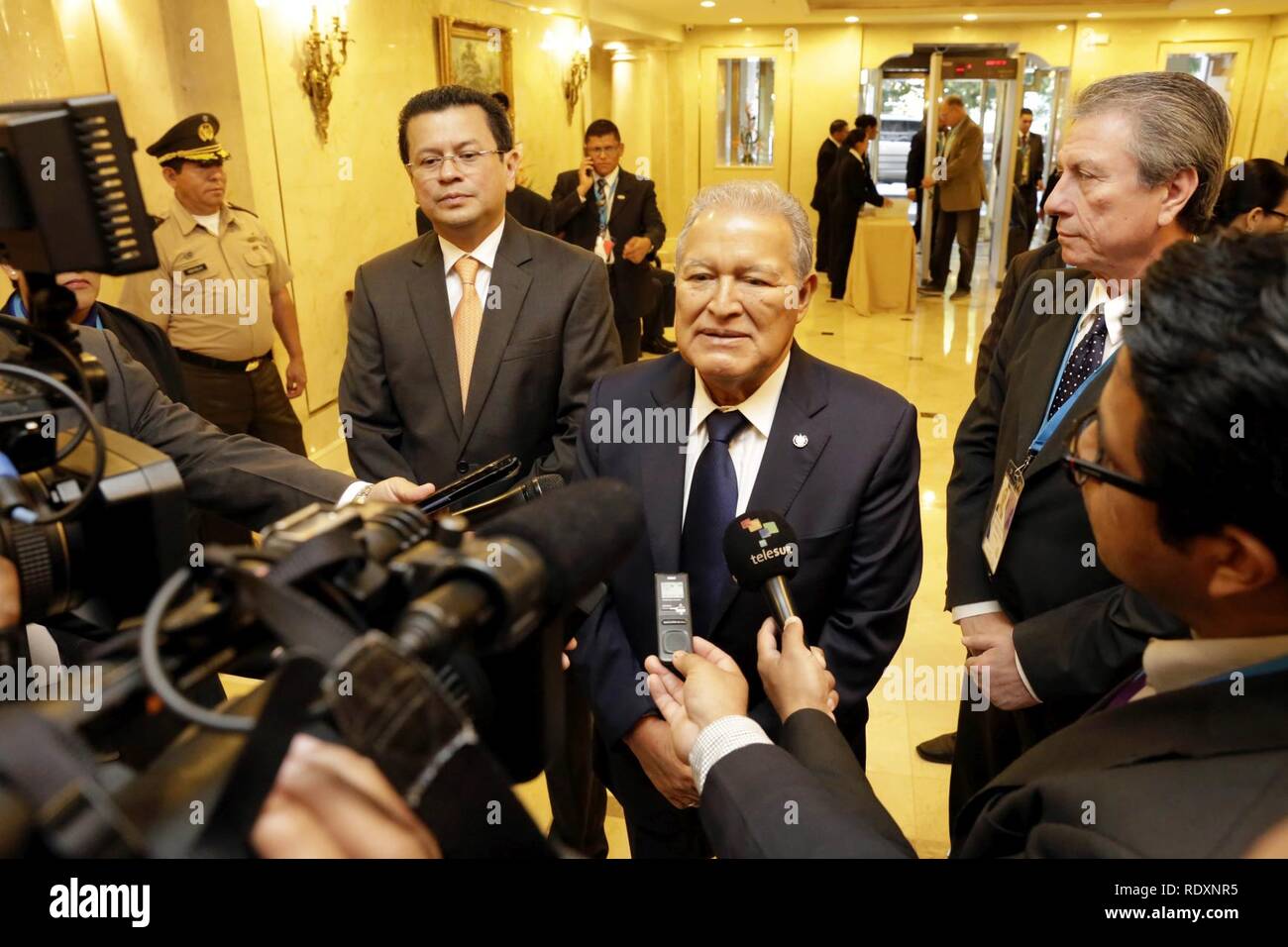 Arribo hi-res stock photography and images - Alamy