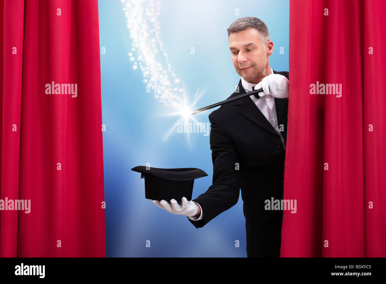 Magician hat wand hi-res stock photography and images - Alamy