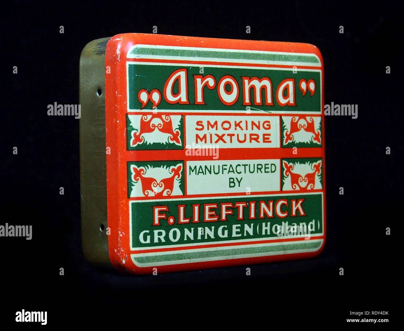 Smoking mixture hi-res stock photography and images - Alamy