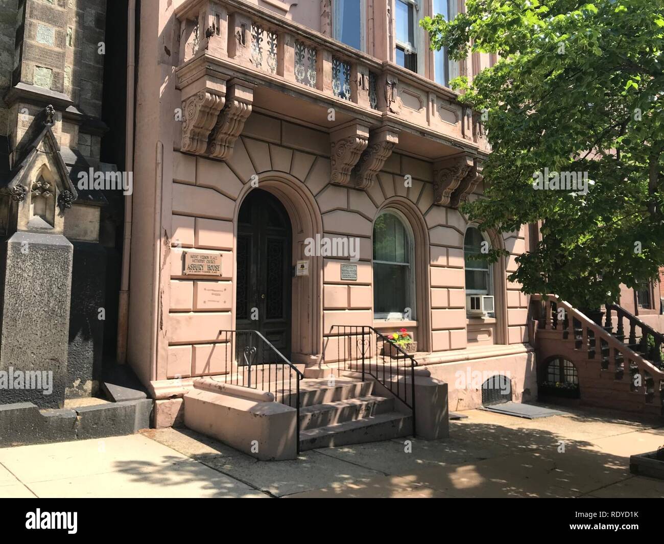 Neilson house historical building hi-res stock photography and images ...