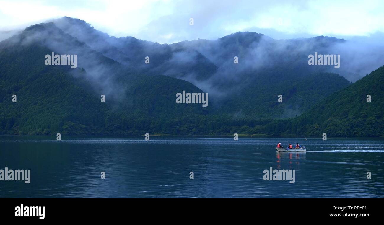 Ashinoko Lake - Hakone, Japan Stock Photo - Alamy