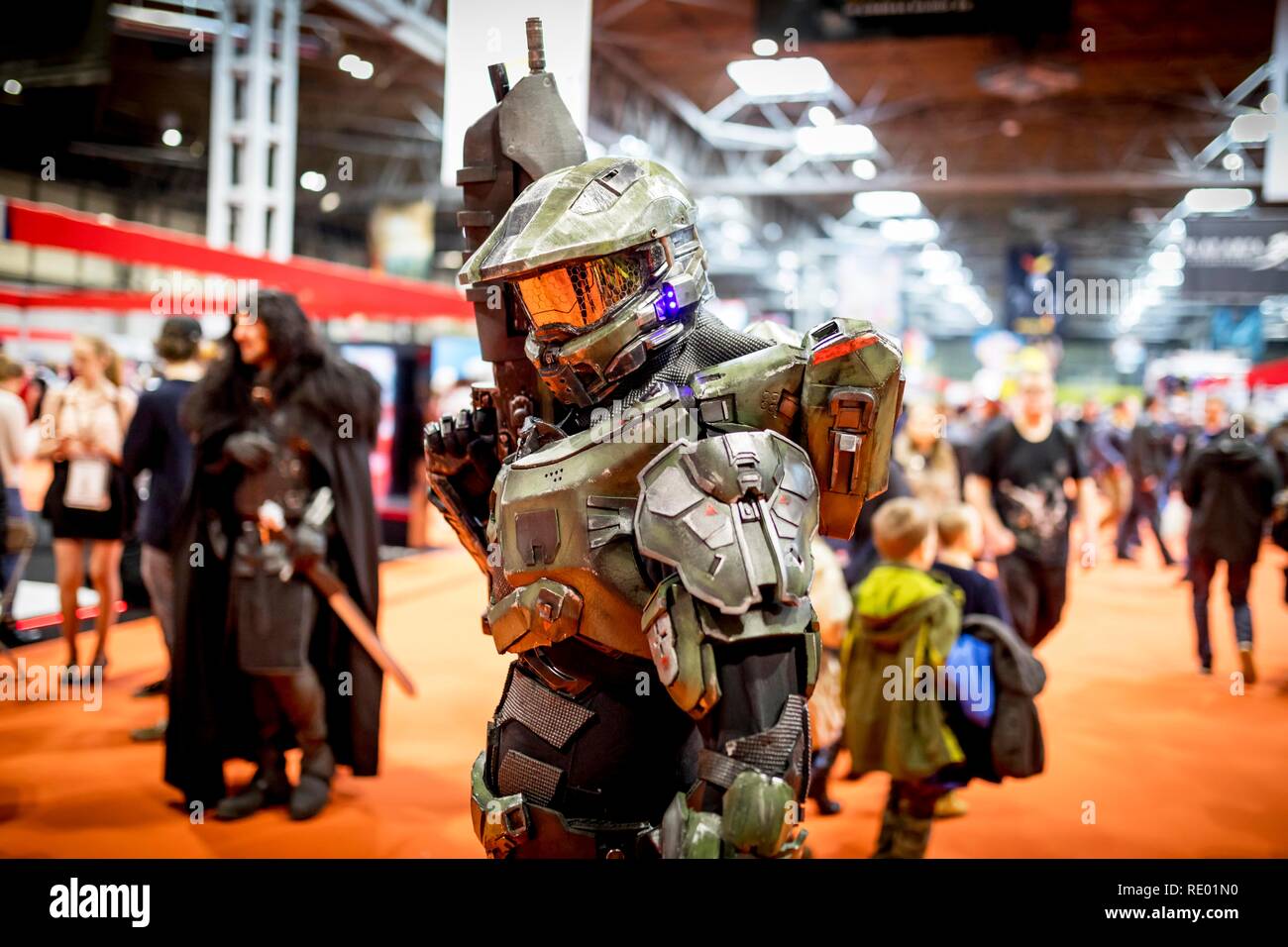Halo game hi-res stock photography and images - Alamy