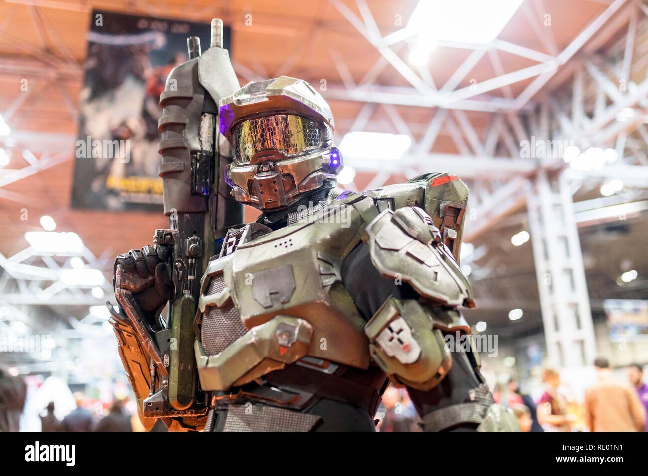 Halo game hi-res stock photography and images - Alamy
