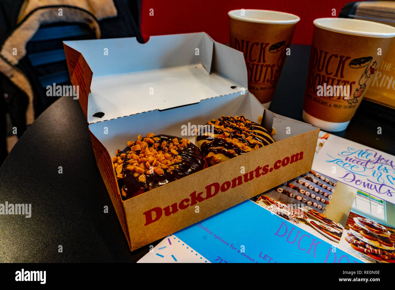 Duck donut hi-res stock photography and images - Alamy