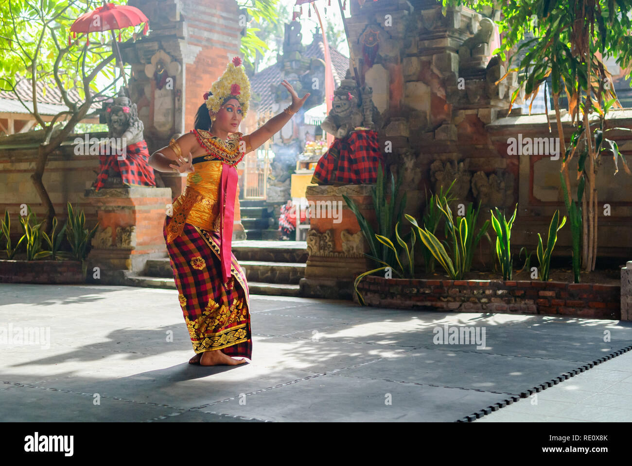 Barong dance performance in Ubud, Bali, Indonesia Stock Photo - Alamy