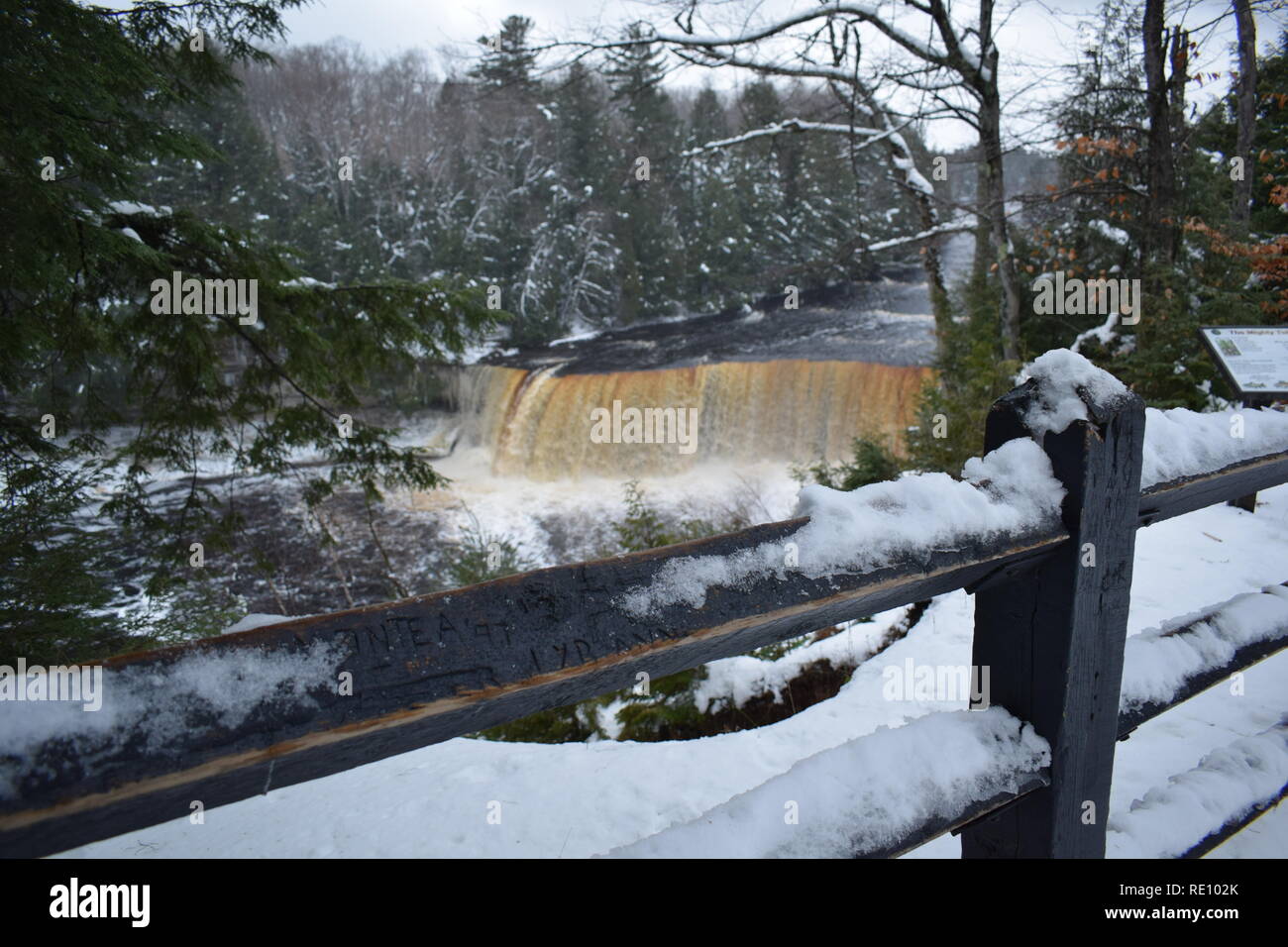 Michigan upper peninsula snow hi-res stock photography and images - Alamy