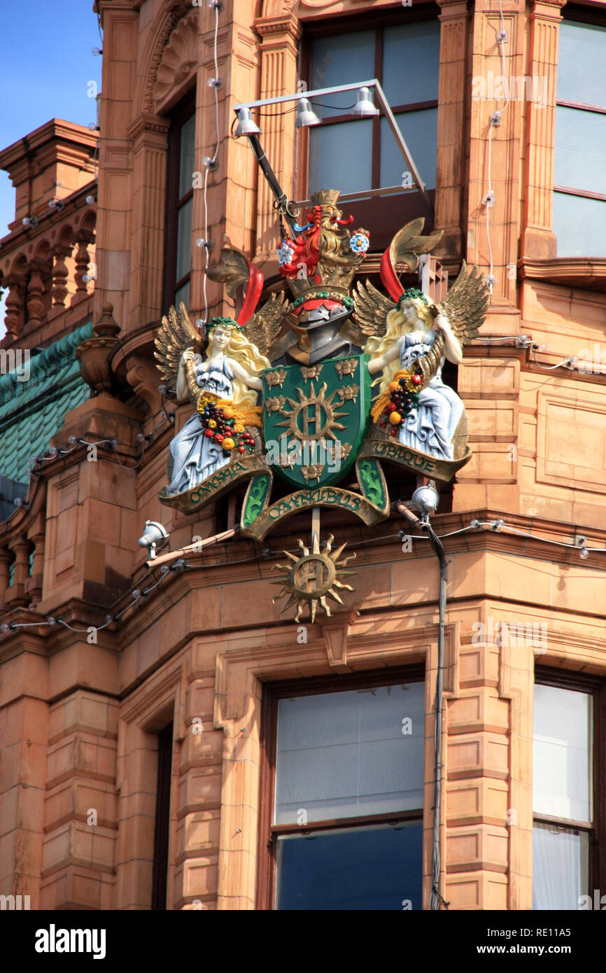 Harrods logo hi-res stock photography and images - Alamy