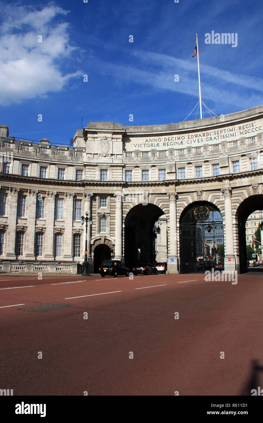 Admiralty Arch, which adjoins the Old Admiralty Building, seen from The ...