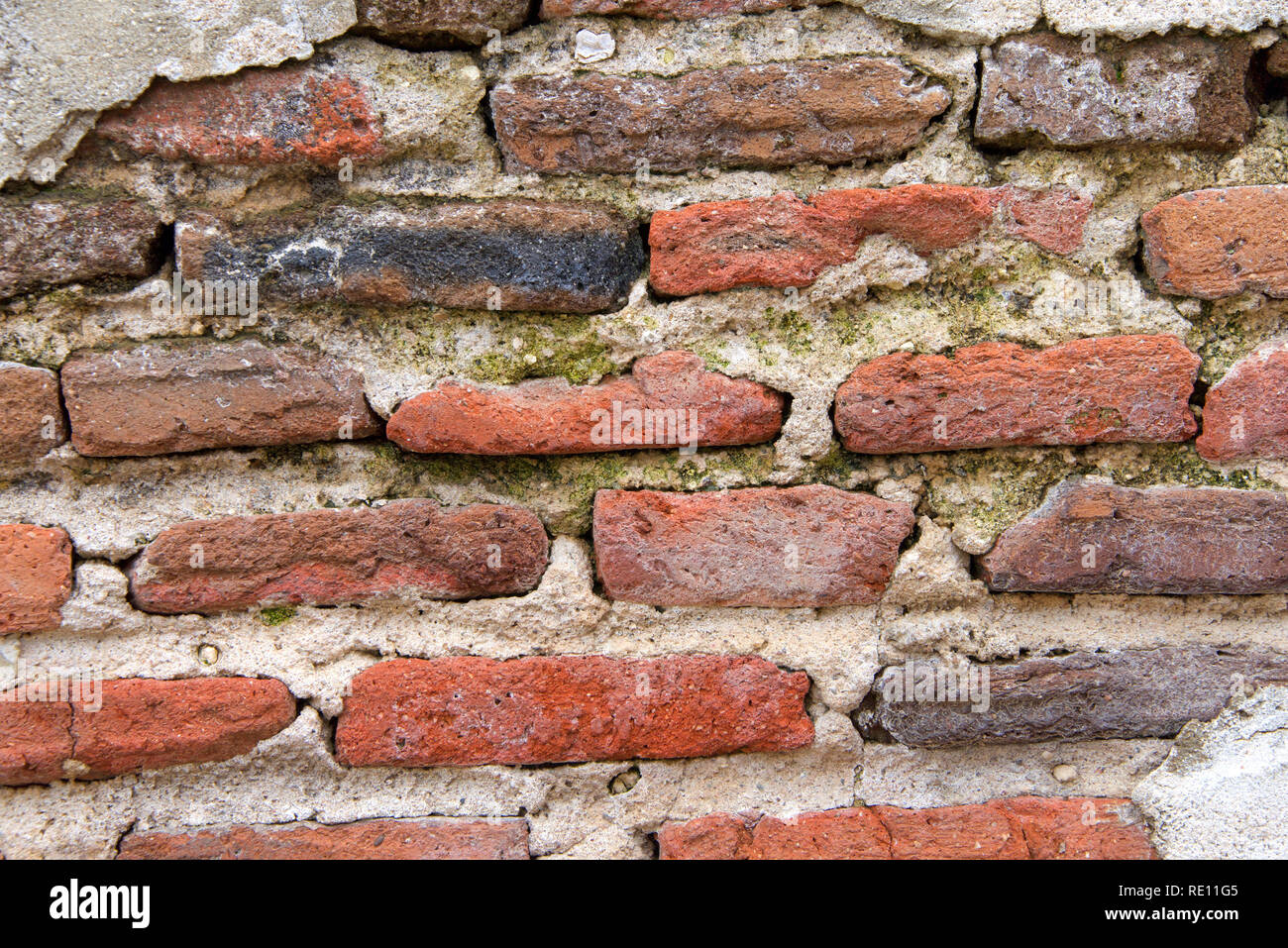 Weather worn architecture hi-res stock photography and images - Alamy