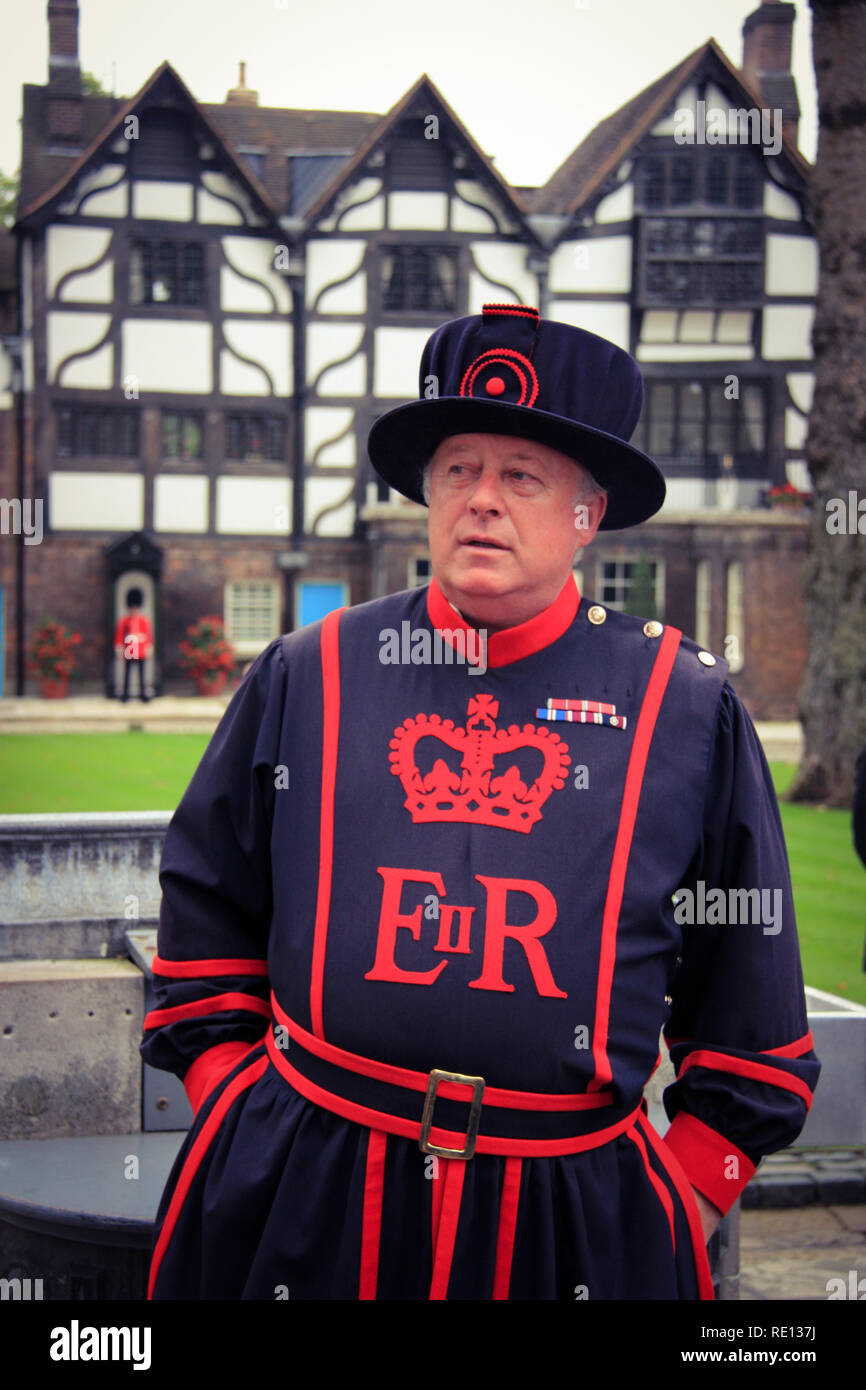 Yeomen Warder, or better known as Beefeater, in front of the Queen's ...