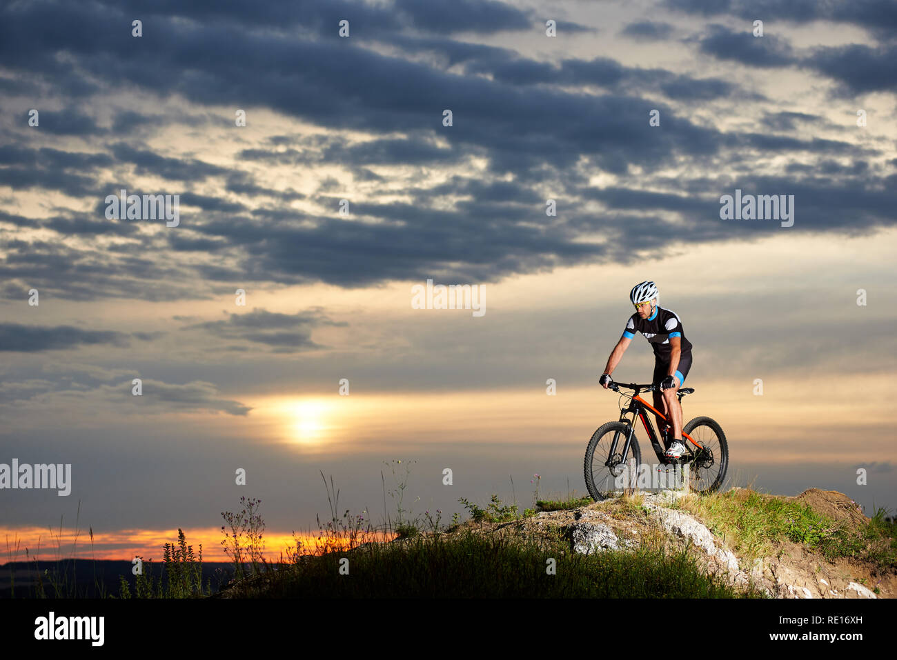 Bike on rock hi-res stock photography and images - Alamy
