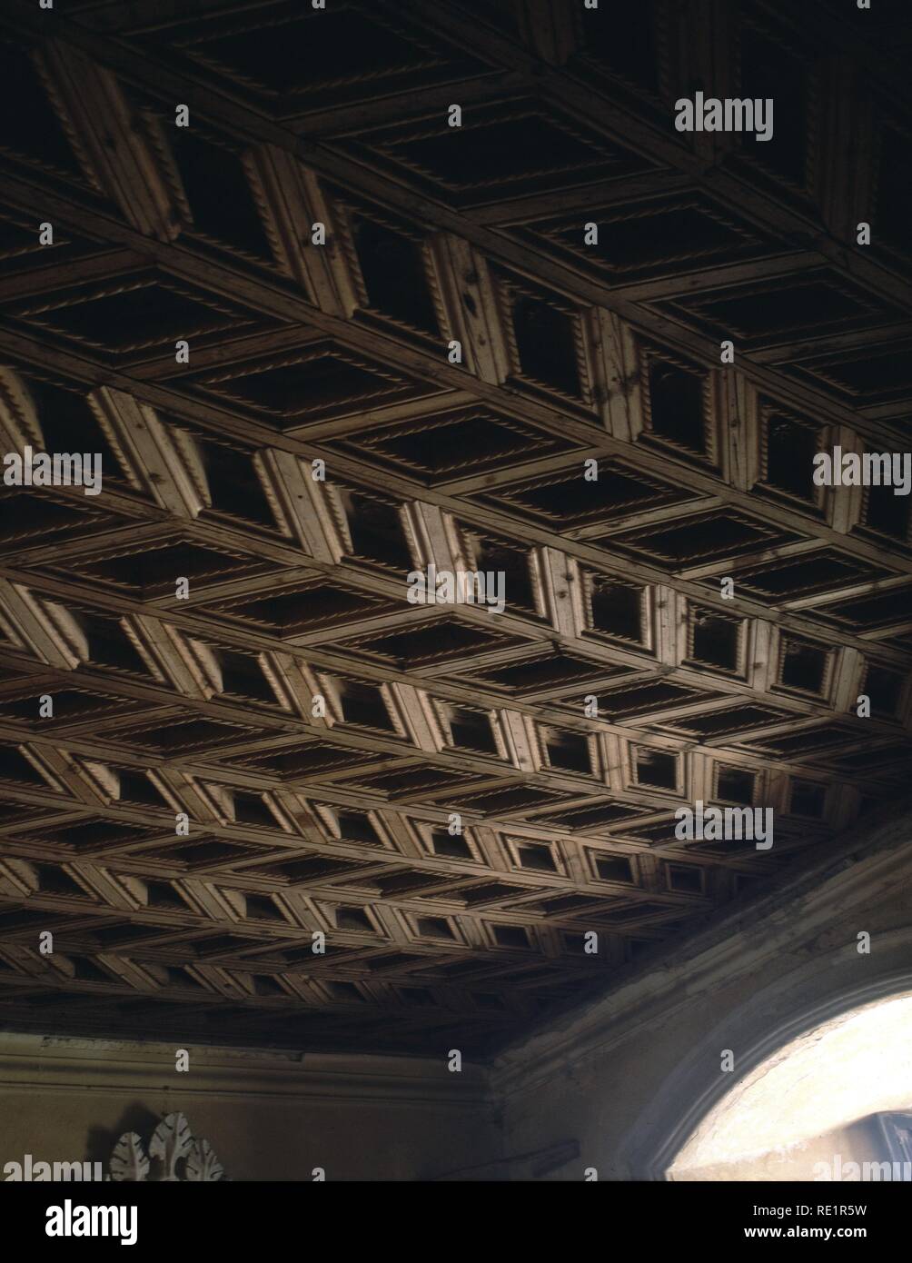 ARTESONADO DE UN TECHO. Location: CASTILLO. BELMONTE. CUENCA. SPAIN ...