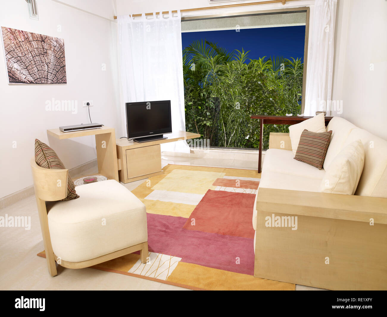 Middle class home interior bedroom hi-res stock photography and images ...