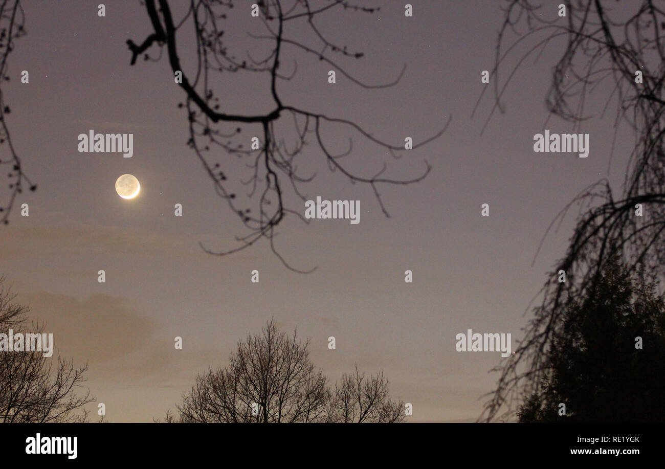Full Moon and Planet Mercury, Ohio Stock Photo - Alamy