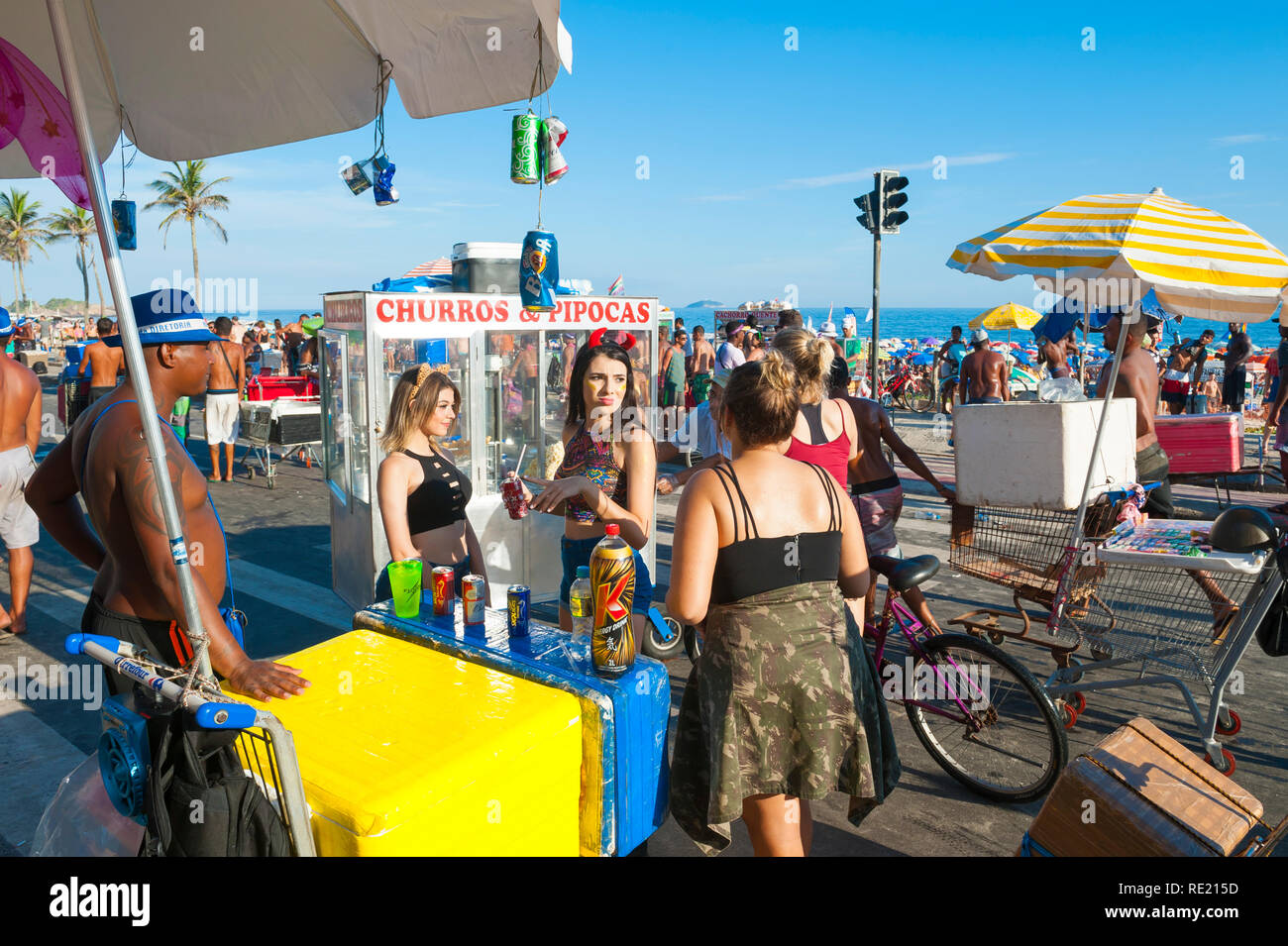 Carnival food stand hi-res stock photography and images - Alamy