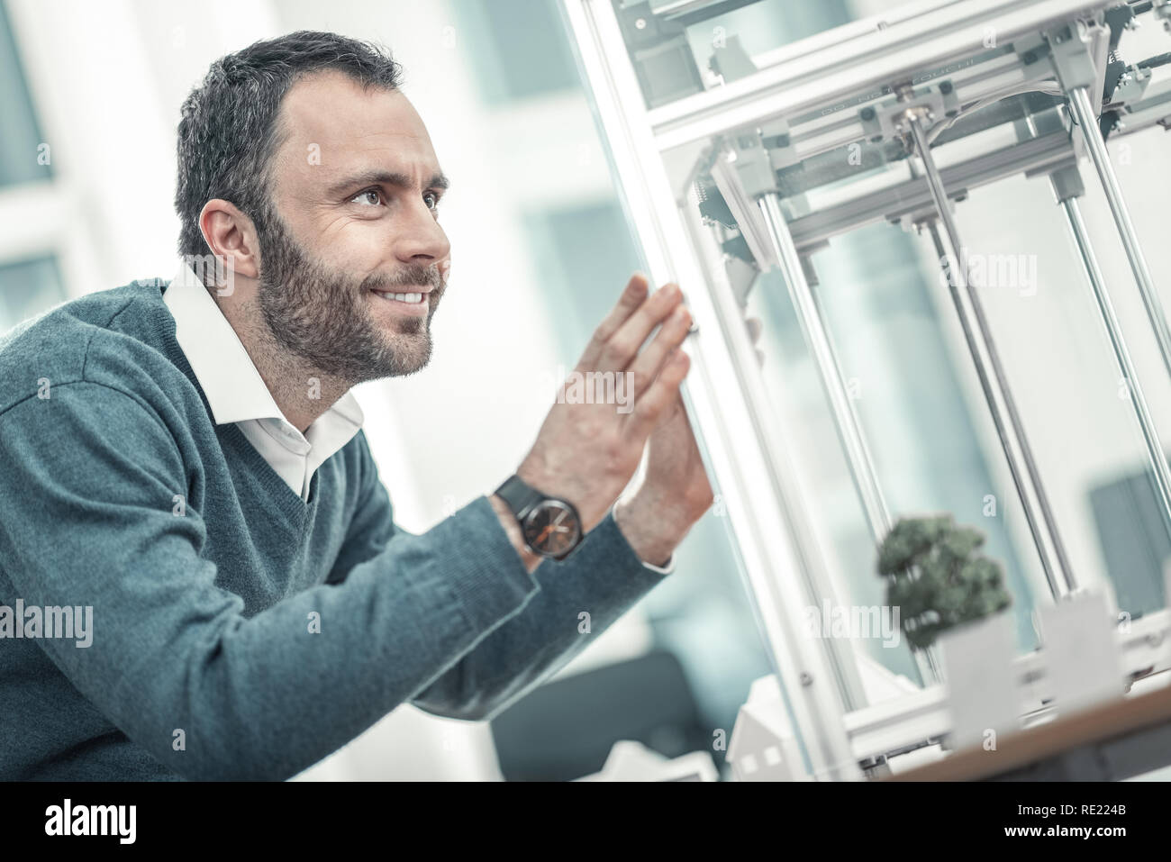 Tech advancement hi-res stock photography and images - Alamy