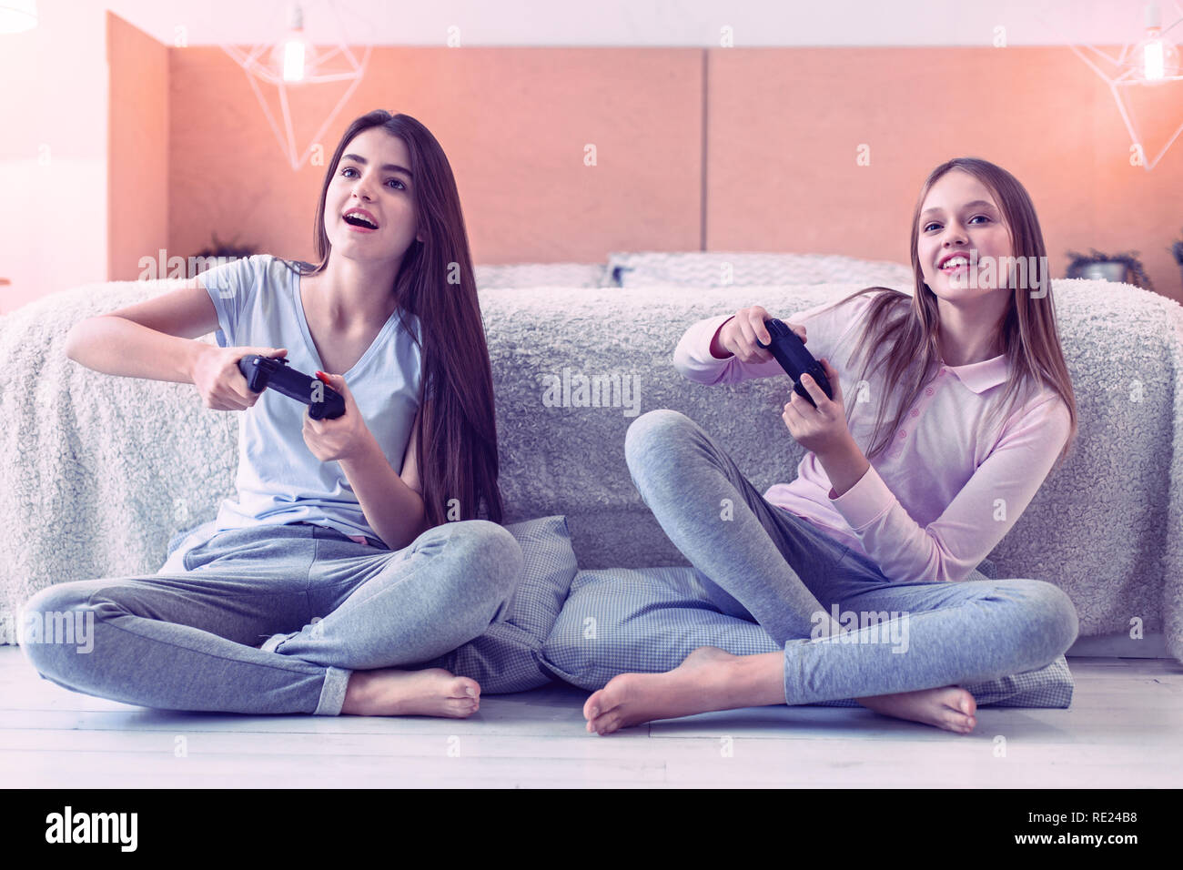 Girls Playing Video Games High Resolution Stock Photography and Images ...