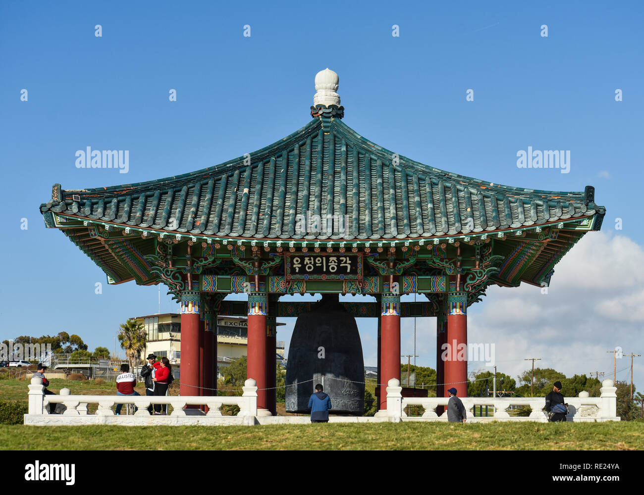 Korean traditional gate hi-res stock photography and images - Alamy