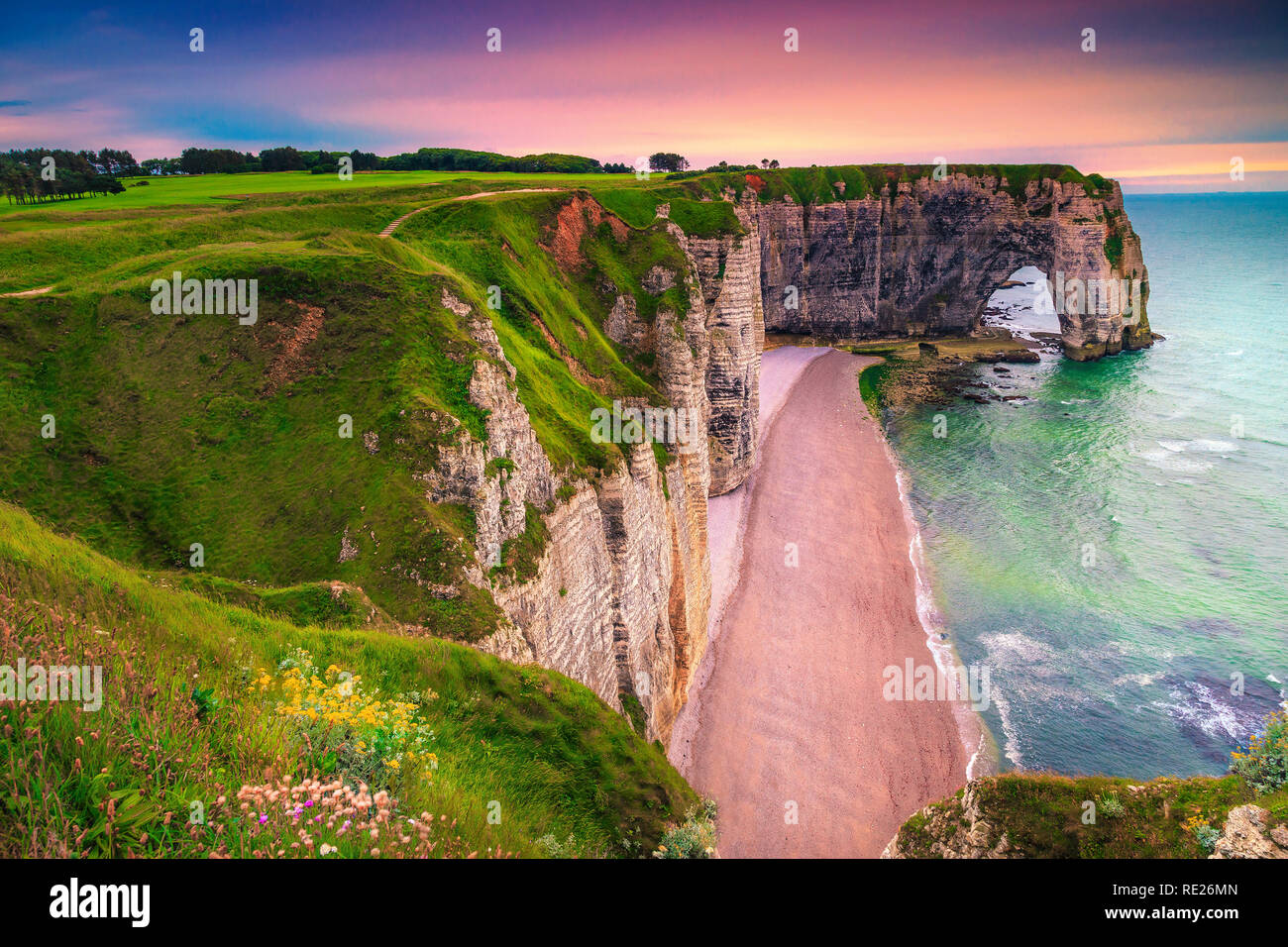 Coastline of france hi-res stock photography and images - Alamy