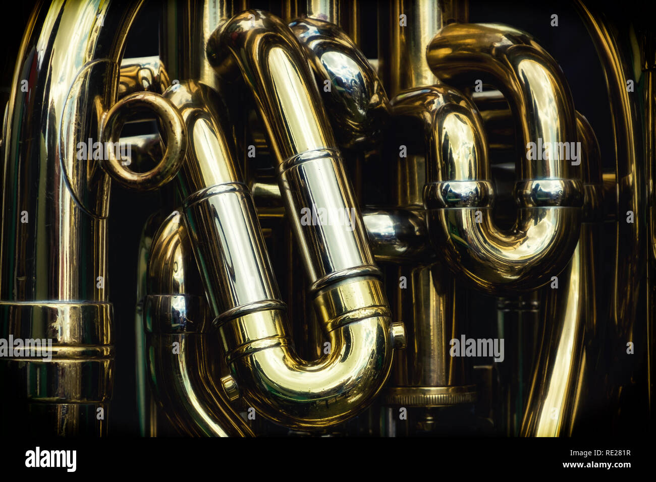 Brass pipes hi-res stock photography and images - Alamy