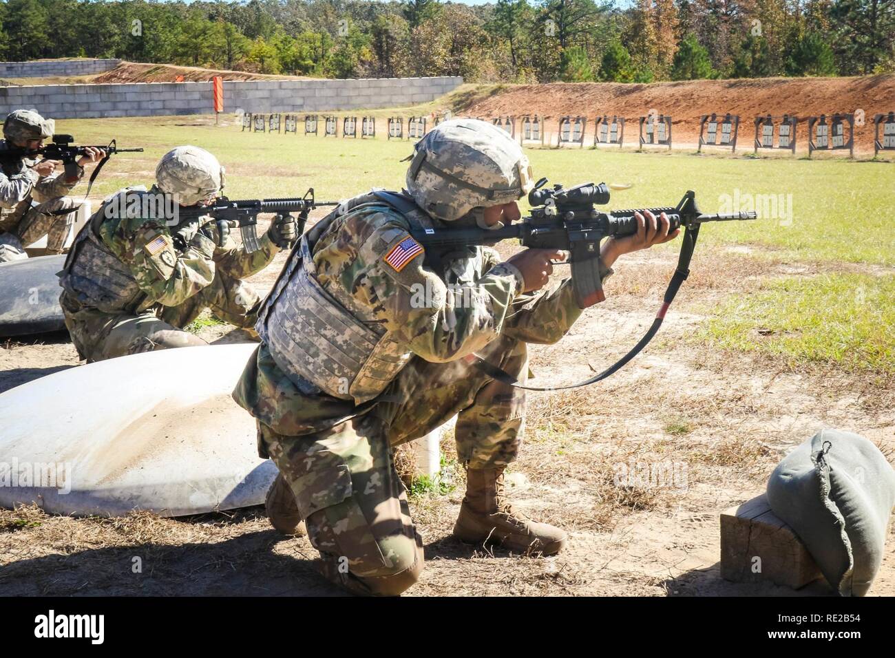 M4 m4a1 qualification range hi-res stock photography and images - Alamy