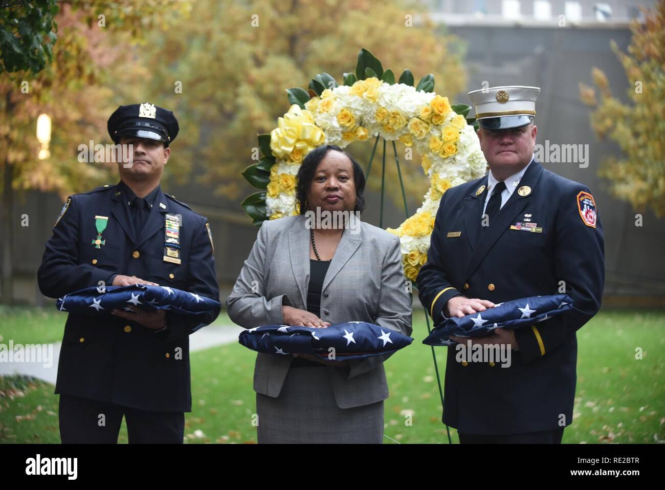 NEW YORK – U.S. Marine Corps Veteran Nelson Vergara (Left), Retired U.S ...